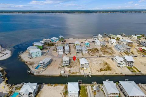 7392 Grand Navarre Blvd, Navarre Beach, FL 32566 | 22 Photos | MLS ...