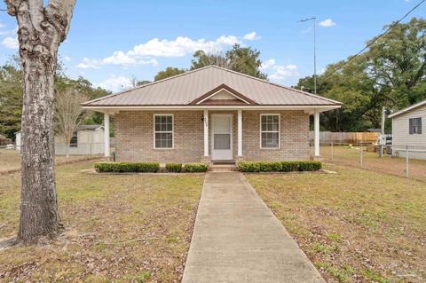 208 Rosalyn Way, Pensacola, FL 32505 | 17 Photos | MLS #620390 - Movoto