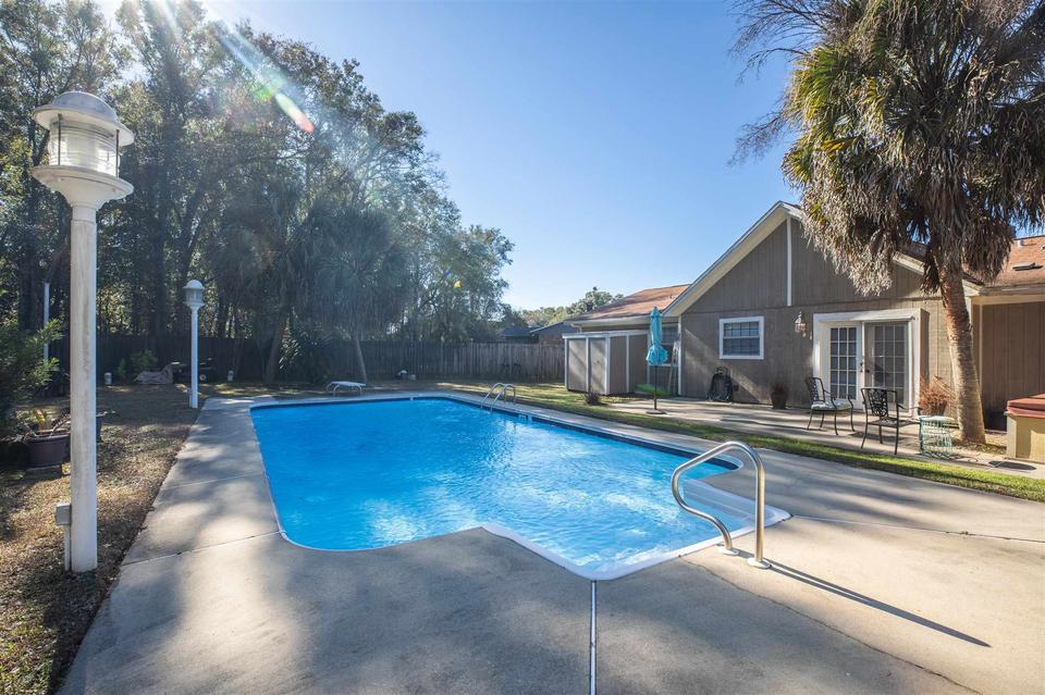 2310 Silversides Loop, Pensacola, FL 32526 | 24 Photos - Movoto
