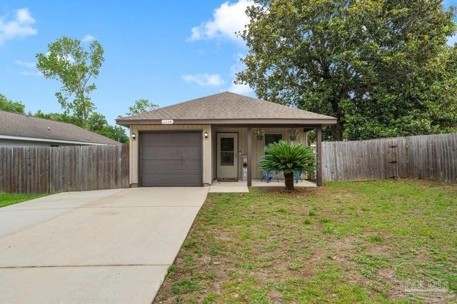 3714 Diamond St, Pace, FL 32571 | MLS# 683177 | 30 Photos - Movoto