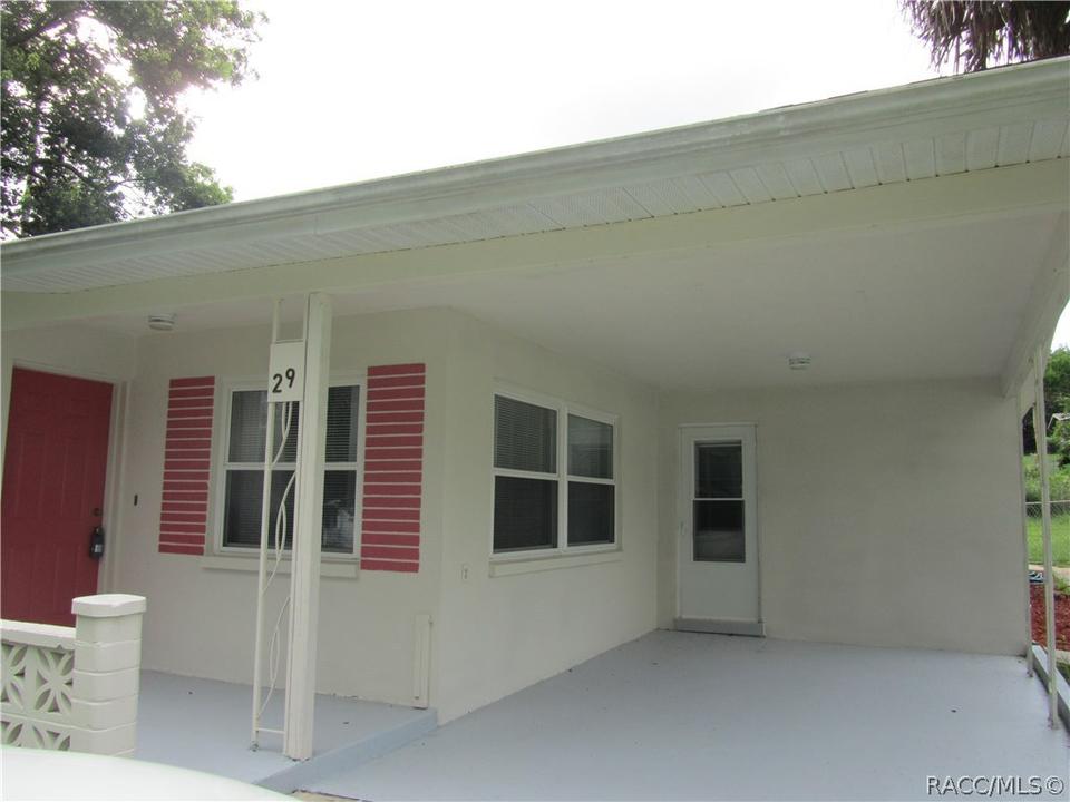 29 N Wadsworth Ave, Beverly Hills, FL 34465 | 19 Photos - Movoto