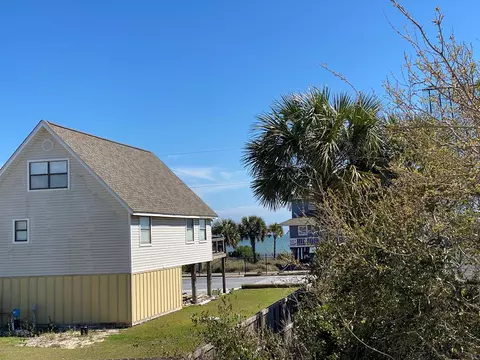 1124 W Gulf Beach Dr, Saint George Island, FL 32328 | 43 Photos - Movoto
