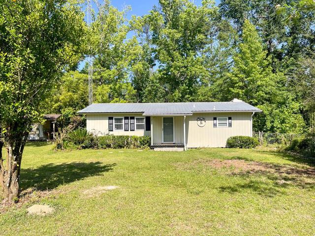 211 Fraley St, Wewahitchka, FL 32465 | 29 Photos - Movoto