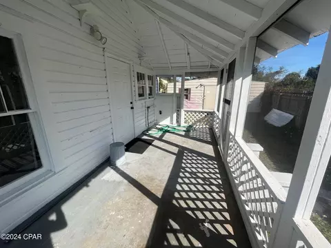 3812 E 8th St, Panama City, FL 32401 | 19 Photos - Movoto