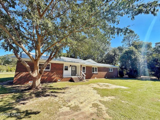5332 Ceiley St, Graceville, FL 32440 | MLS# 780828 | 32 Photos - Movoto