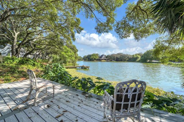 702 N Lakeside Dr, Destin, FL 32541 | MLS# 1003639 | 42 Photos - Movoto