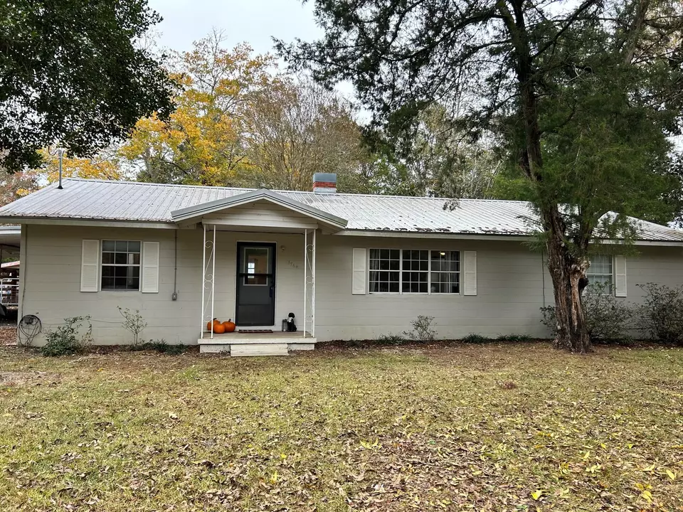 1764 Adams Rd, Defuniak Springs, FL 32433 | 30 Photos - Movoto