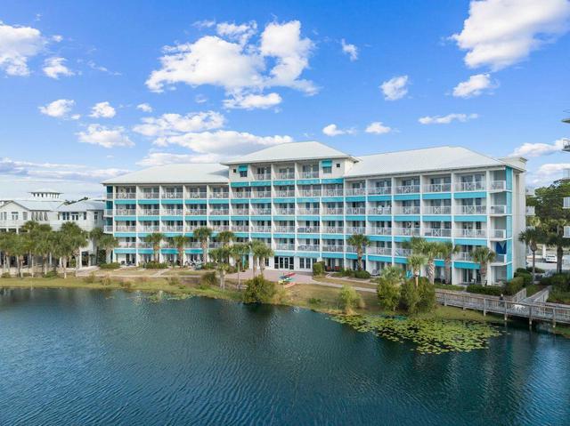 Grande Pointe, FL Condos & Townhouses with Waterfront For Sale - Movoto