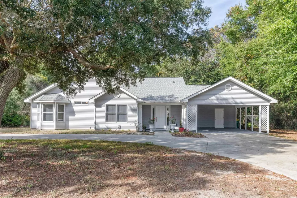 747 Spring Lake Dr, Destin, FL 32541 | 30 Photos - Movoto