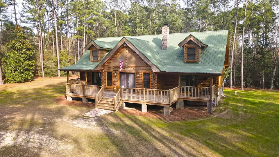 243 Goodwin Dr, Defuniak Springs, FL 32435 | 22 Photos - Movoto