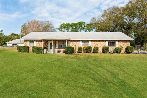 4000 Sterling St, Mims, FL 32754 | 30 Photos | MLS #A4559319 - Movoto