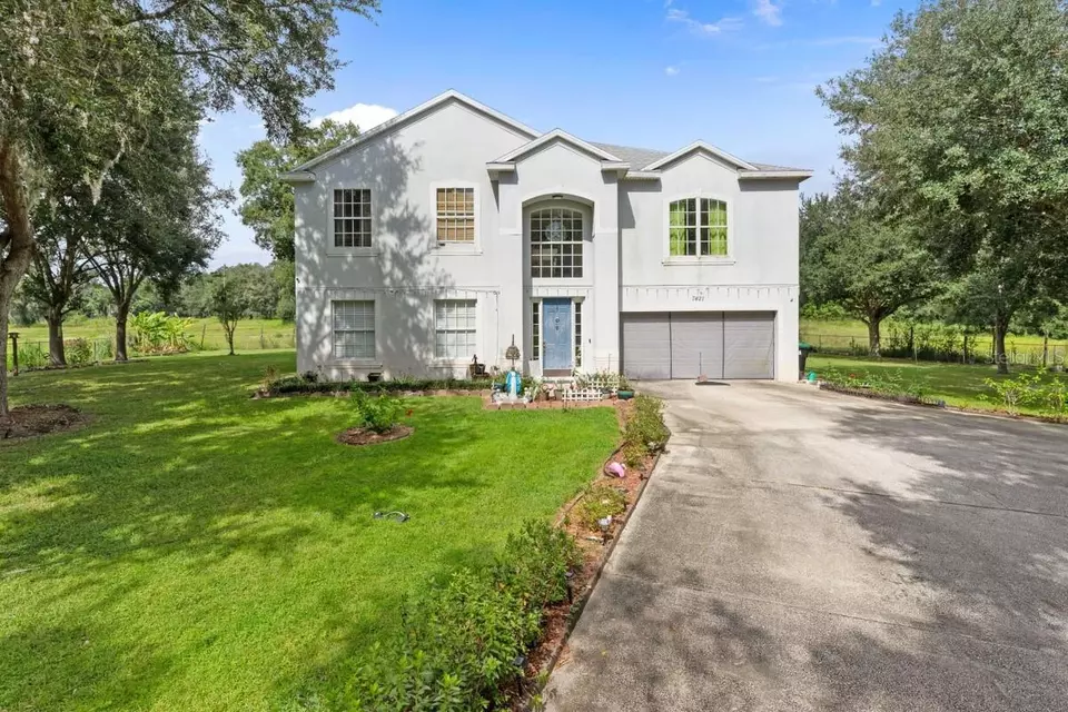 7421 Lake Ola Dr, Mount Dora, FL 32757 | 26 Photos - Movoto