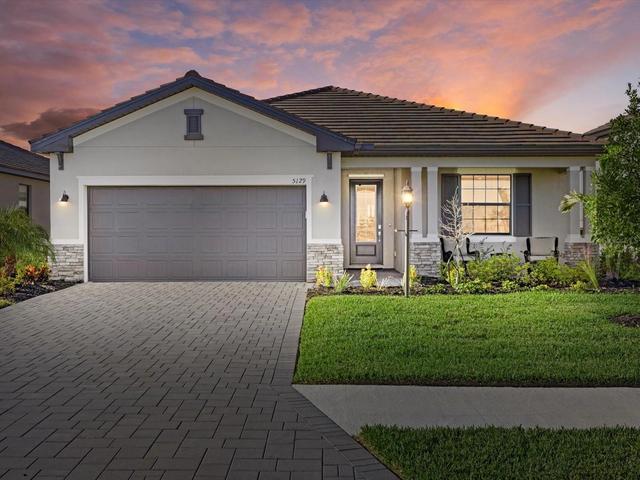 5129 Coral Reef Way, Lakewood Ranch, FL 34211 | 34 Photos - Movoto