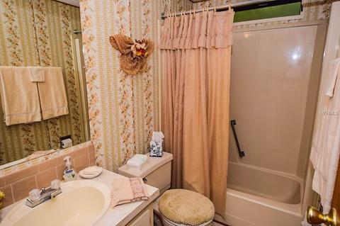 1002 Dustin Dr, The Villages, FL 32159 - Movoto