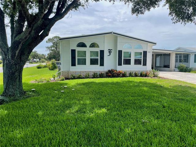 2813 Manatee Dr, Tavares, FL 32778 | 57 Photos - Movoto