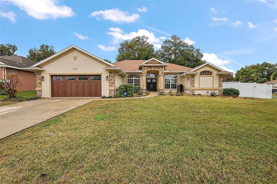 10080 SE 68th Ct, Belleview, FL 34420 | 24 Photos - Movoto