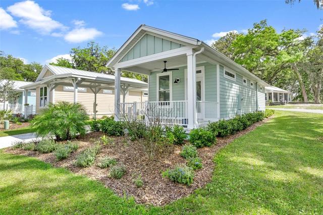 12129 Grand Oak Ln, Oxford, FL 34484 | 20 Photos - Movoto