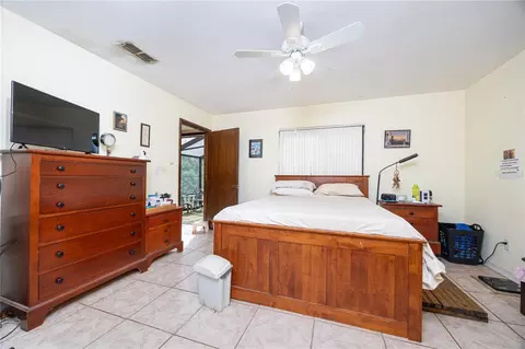 132 SW 77th Ter, Gainesville, FL 32607 | 39 Photos - Movoto