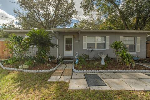 5220 Montague Pl, Orlando, FL 32808 | 9 Photos | MLS #O6071724 - Movoto