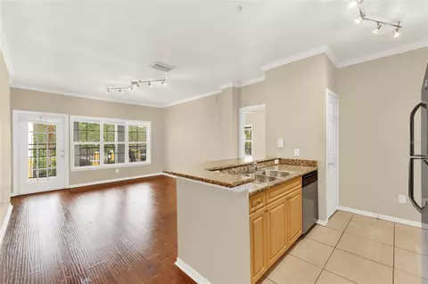 3713 Conroy Rd #1922, Orlando, FL 32839 | 36 Photos - Movoto