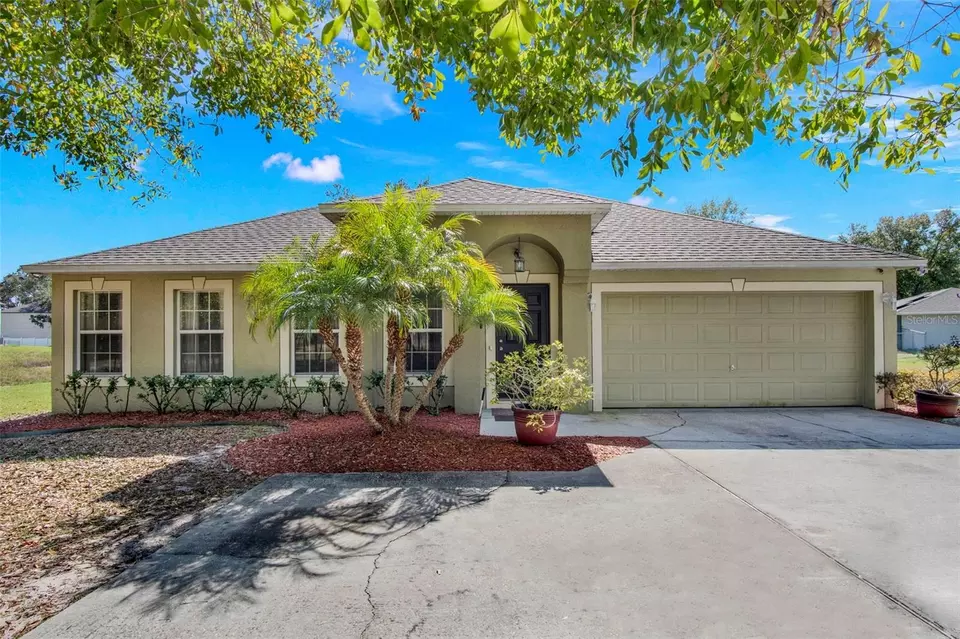 933 Alsace Dr, Kissimmee, FL 34759 | 28 Photos - Movoto