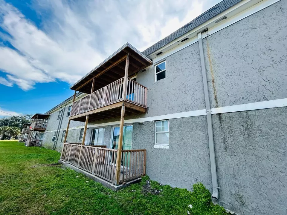 2775 L B Mcleod Rd #B, Orlando, FL 32805 | 18 Photos - Movoto