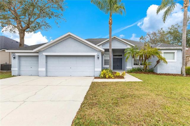 2524 Centennial Falcon Dr, Valrico, FL 33596 | MLS# O6266913 | 45 ...