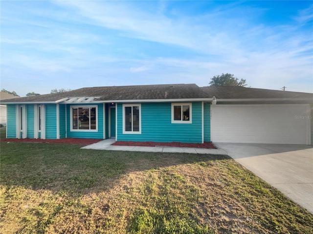 3321 Crimson Ln, Deltona, FL 32738 | MLS# O6309926 | 18 Photos - Movoto