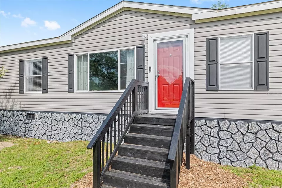 9047 SW 102nd Ter, Gainesville, FL 32608 | MLS# OM698677 | 63 Photos ...