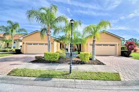 1230 Vienna Square Dr, Winter Haven, FL 33884 | 37 Photos - Movoto
