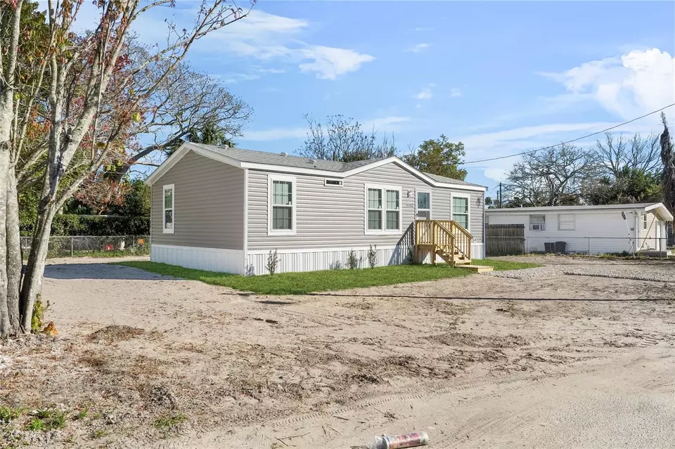 2943 Lunar Cir, Lakeland, FL 33801 | 28 Photos - Movoto