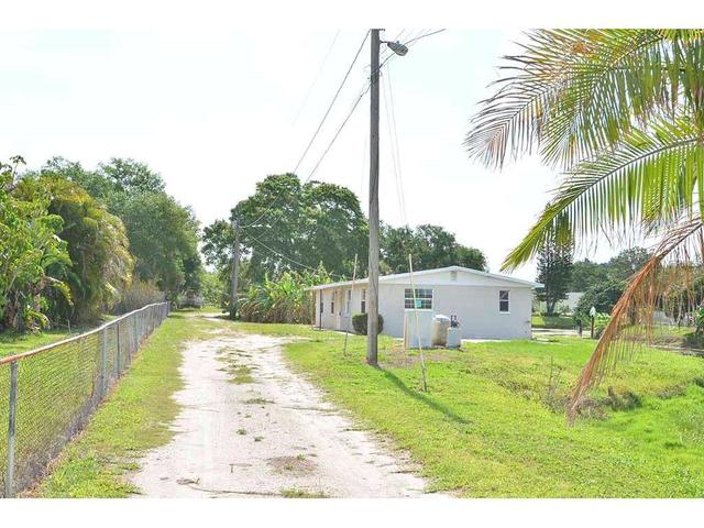 1808 Saffold Park Dr, Ruskin, FL 33570 - Movoto.com