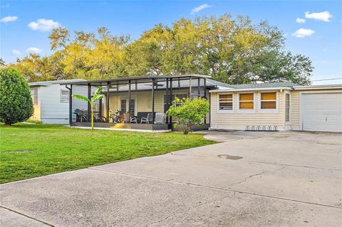 210 7th Ave SW, Largo, FL 33770 | 20 Photos | MLS #T3417839 - Movoto