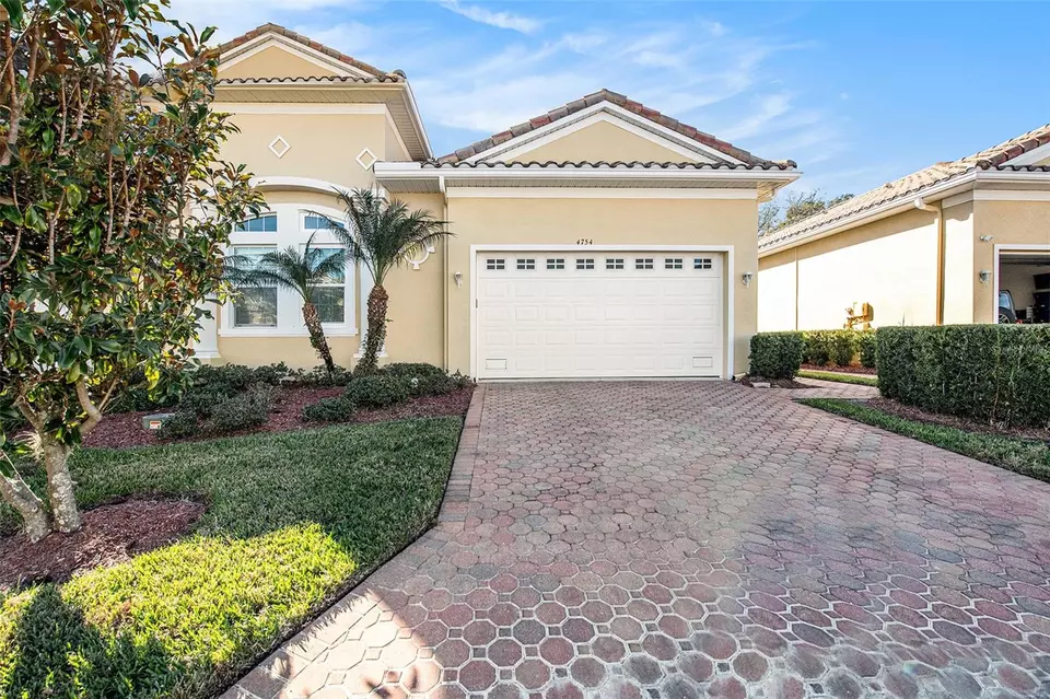 4754 Square Rigger Ct, New Port Richey, FL 34652 | 24 Photos - Movoto