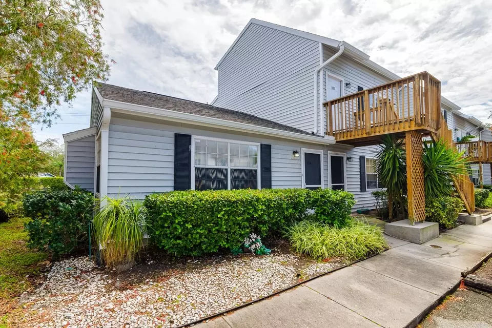 5541 67th Ave N, Pinellas Park, FL 33781 - Movoto