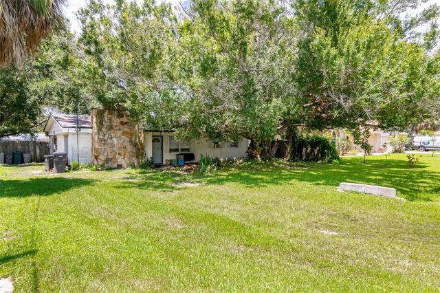 8907 W Cluster Ave, Tampa, FL 33615 | 10 Photos - Movoto