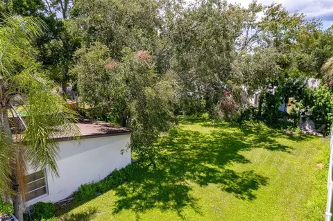 8907 W Cluster Ave, Tampa, FL 33615 | 10 Photos - Movoto