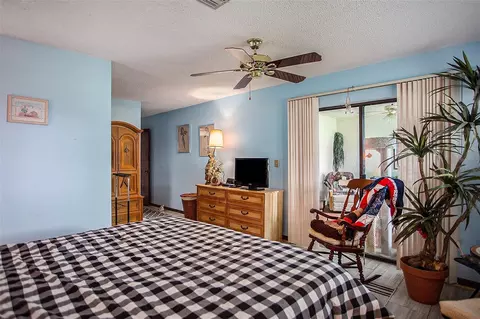 7810 Eureka Dr #2, Hudson, FL 34667 | 32 Photos - Movoto