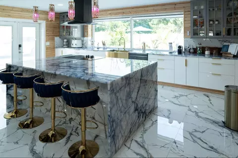 7921 Spring Valley Dr, Tampa, FL 33615 | 60 Photos - Movoto