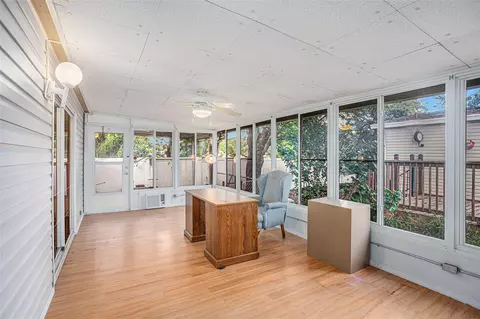 1001 Starkey Rd #427, Largo, FL 33771 | 34 Photos - Movoto