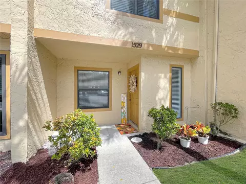 1529 Highland Ridge Cir #1529, Brandon, FL 33510 | 20 Photos - Movoto
