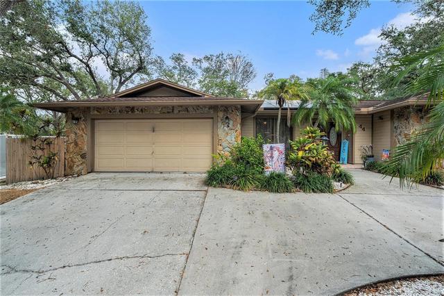 44 Pinewood Cir, Safety Harbor, FL 34695 | 42 Photos - Movoto