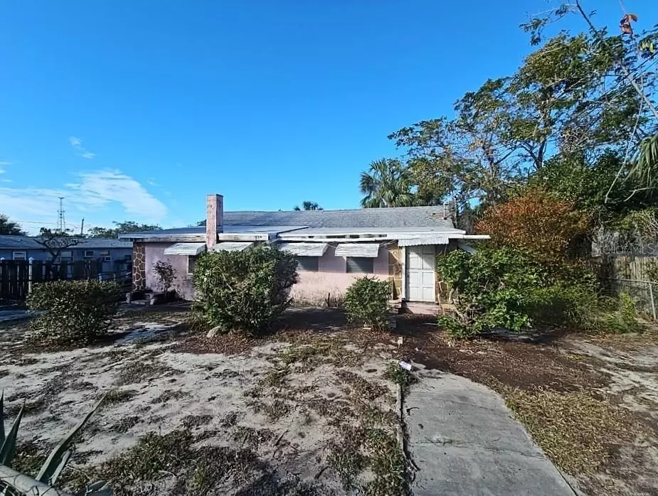 426 S Disston Ave, Tarpon Springs, FL 34689 | 26 Photos - Movoto
