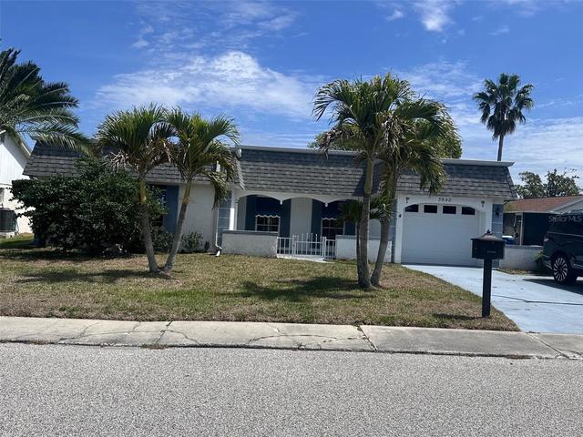3542 Delta Pl, Holiday, FL 34691 | MLS# TB8369053 | 28 Photos - Movoto