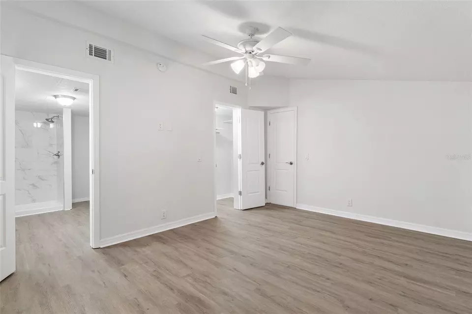 6401 Angus Valley Dr, Wesley Chapel, FL 33544 | MLS# TB8432412 | 34 ...