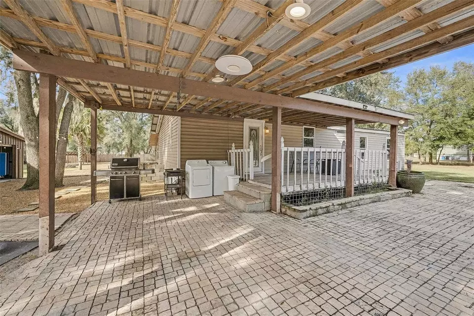 5601 Joyce Sheffield Ln, Plant City, FL 33565 | MLS# TB8455034 | 32 ...