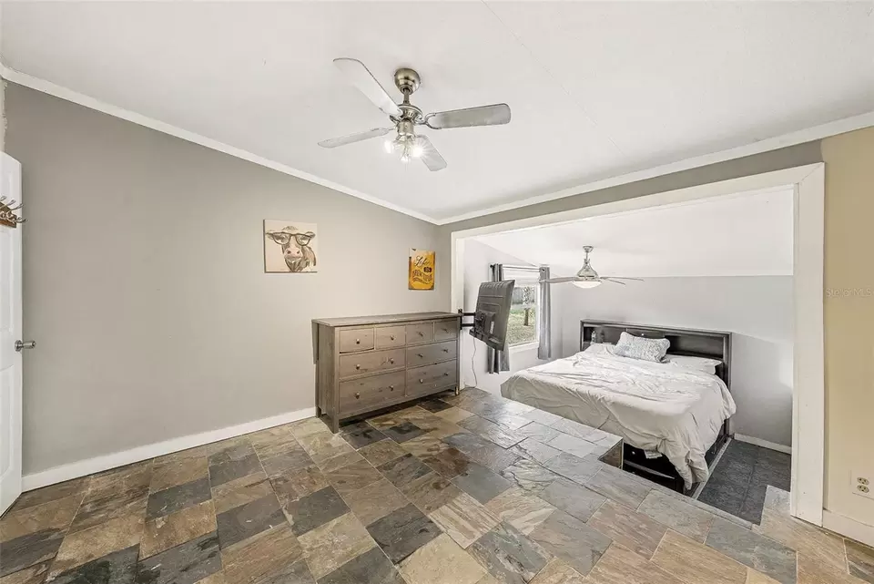 5601 Joyce Sheffield Ln, Plant City, FL 33565 | MLS# TB8455034 | 32 ...