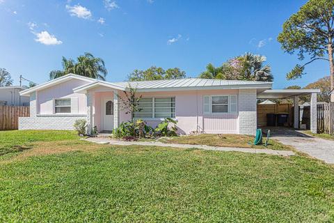 1740 Grove Dr, Clearwater, FL 33759 | 19 Photos | MLS #U8191619 - Movoto