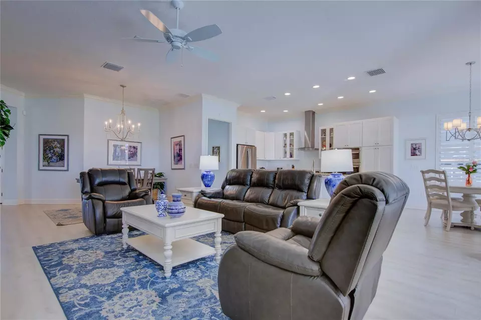 4825 Declerk Loop, The Villages, FL 32163 | 63 Photos - Movoto