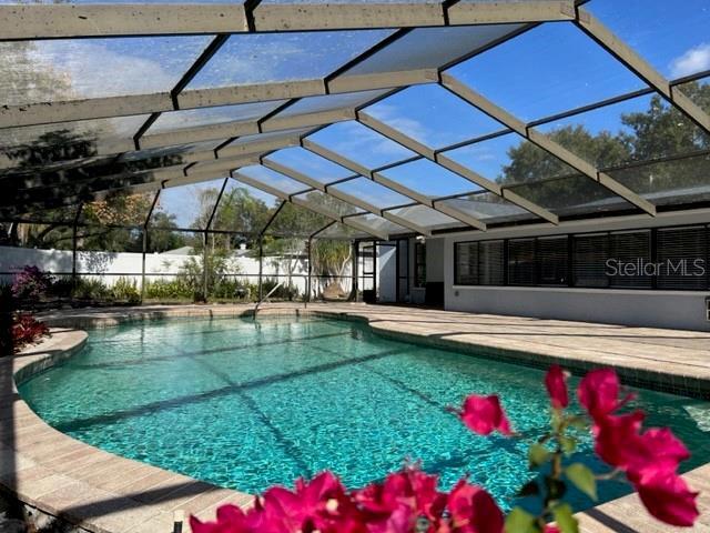 13333 Moran Dr, Tampa, FL 33618 | 54 Photos - Movoto